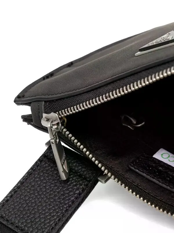 Guess Logo-plaque Zip-pocket Messenger Bag