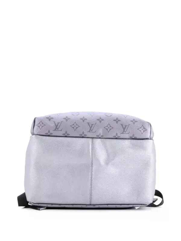 LOUIS VUITTON Discovery Monogram Taigarama Pm Backpack