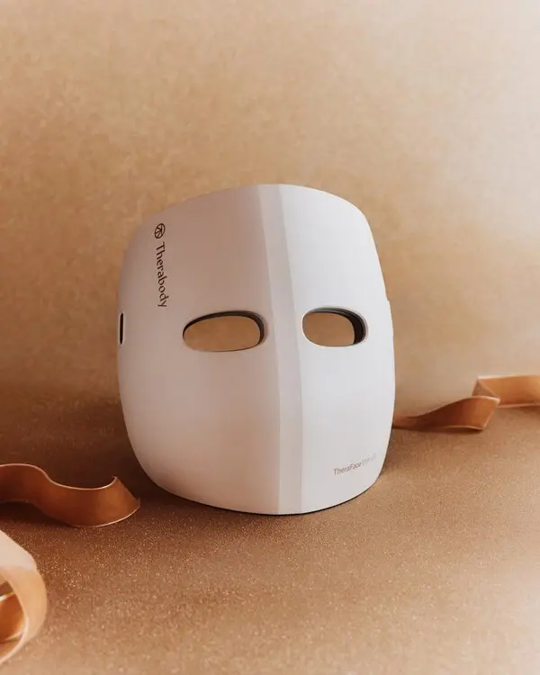 Quince Therabody Theraface Mask Glo, Skincare