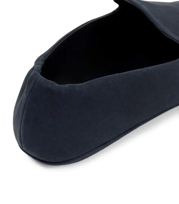 Frette Suede Frisbee Slippers