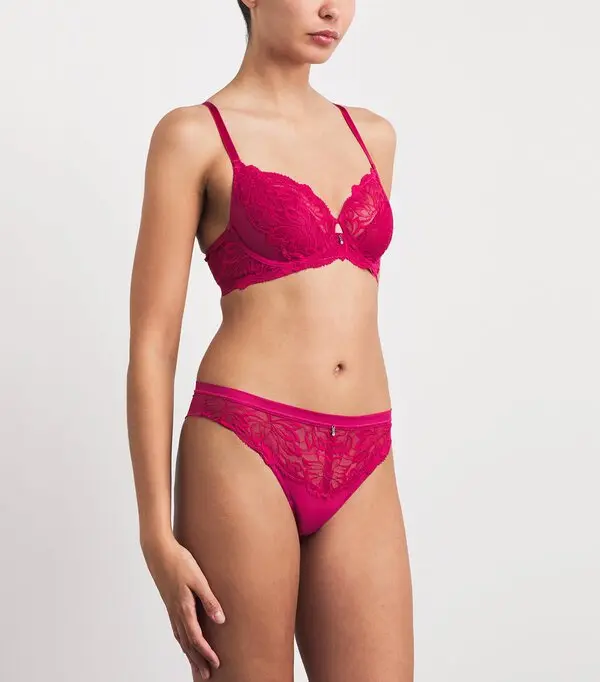 Wacoal Lace-trim Abéllia Tanga - Pink