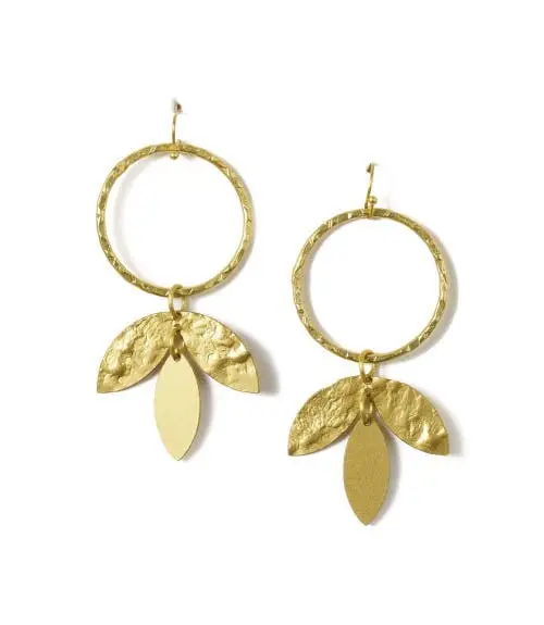 MATR BOOMIE Aamani Vine Hoop Earrings - Gold
