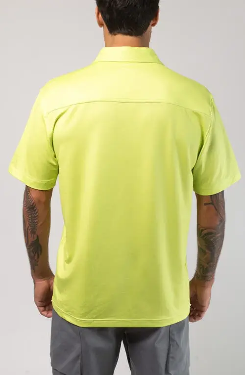 VAST Aqua Terra Tech Short Sleeve Performance Button-up Shirt - Lime