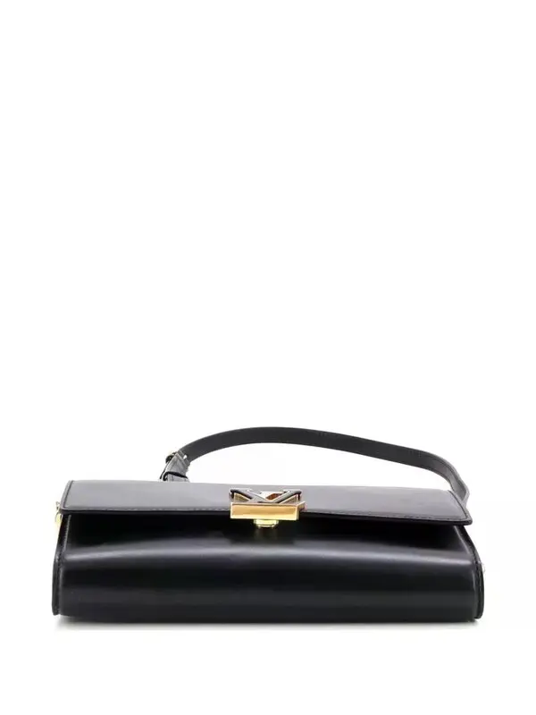 LOUIS VUITTON Wallet On Chain Capucines Leather Clutch Bag