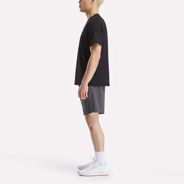 REEBOK Small Logo Crewneck Short Sleeve T-shirt - Black