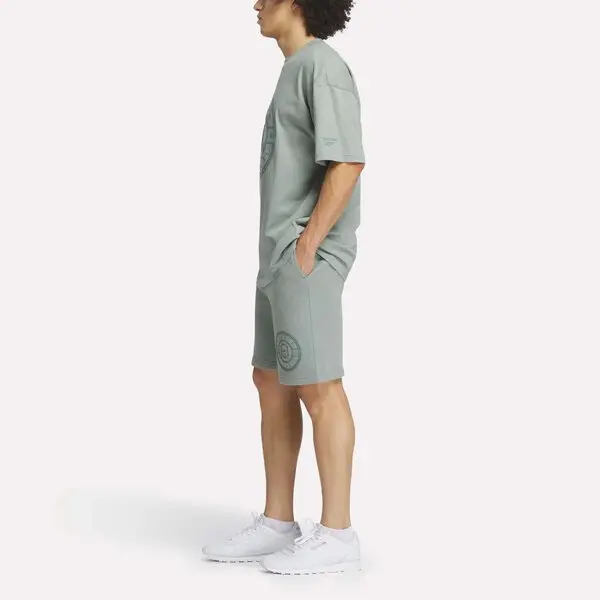 REEBOK Crest Logo Cotton Fleece Relaxed Fit Shorts - Light Fog
