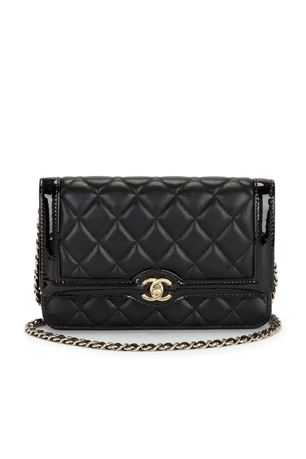 Chanel Lambskin Wallet On Chain - Black