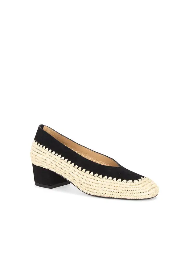 Gabriela Hearst Strength Pump - Black