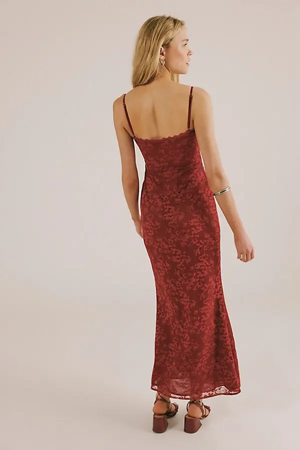 STUDIO LEXI Lace Maxi Dress