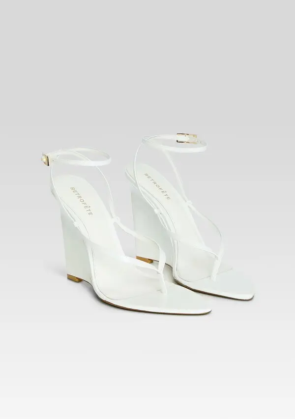 Retrofete Namby Wedge - White