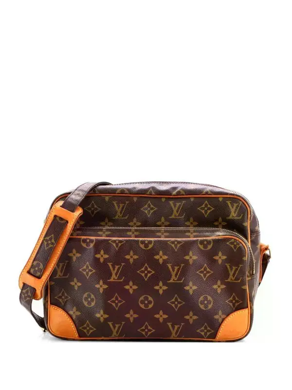 LOUIS VUITTON Nil Messenger Bag Monogram Canvas 28 - Brown