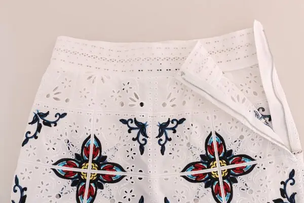 Dolce & Gabbana Majolica Embroidered Capri Pants