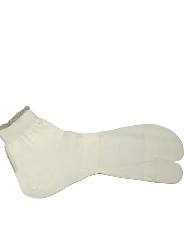 ANTIPAST Cotton Tabi Socks - White