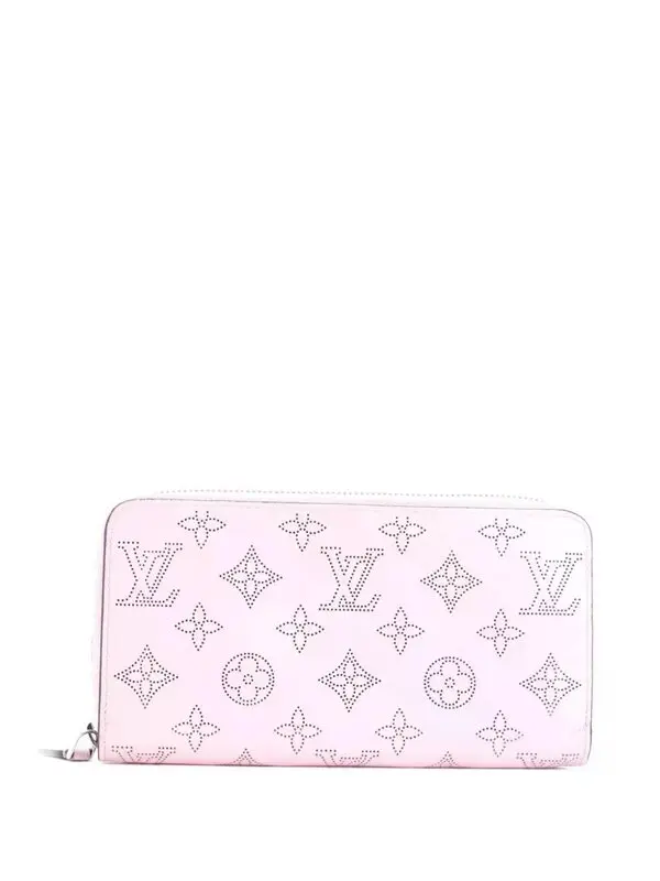 LOUIS VUITTON Zippy Wallet Mahina Leather Small Wallets - Pink