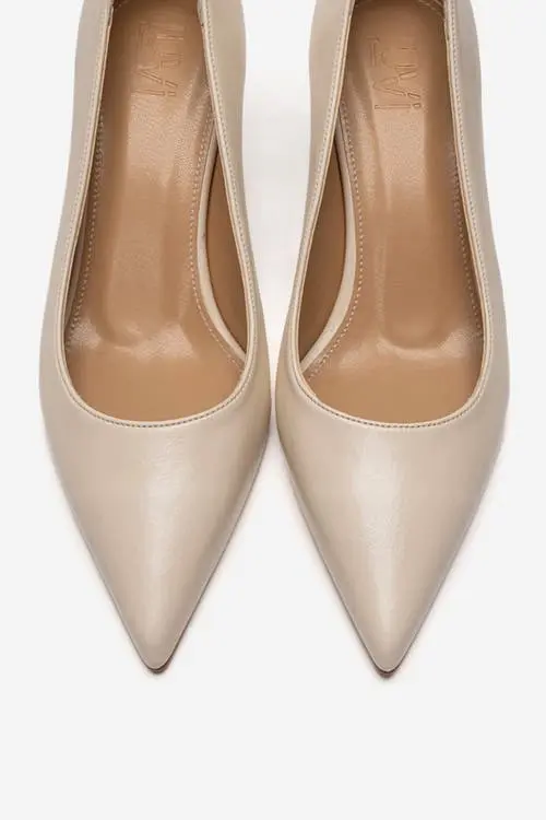 PROLOGUE SHOES Velmira Stiletto Pump - Ecru
