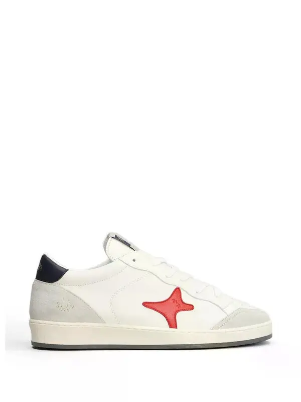 AMA-BRAND Star-patch Lace-up Sneakers