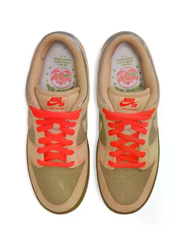 Nike Sb Dunk Low Sneakers - Neutrals