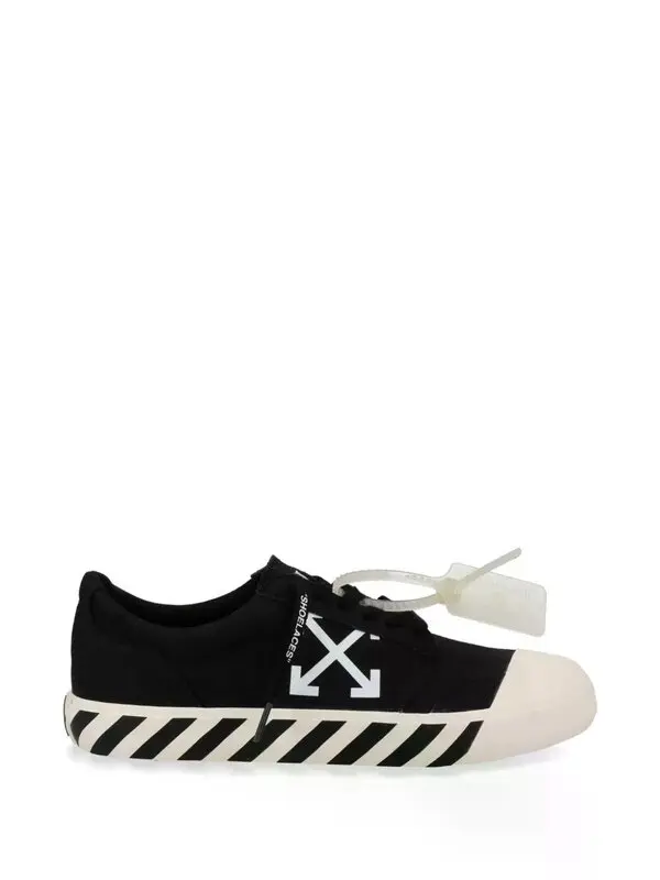Off-White Arrows Diag-stripe Sneakers - Black