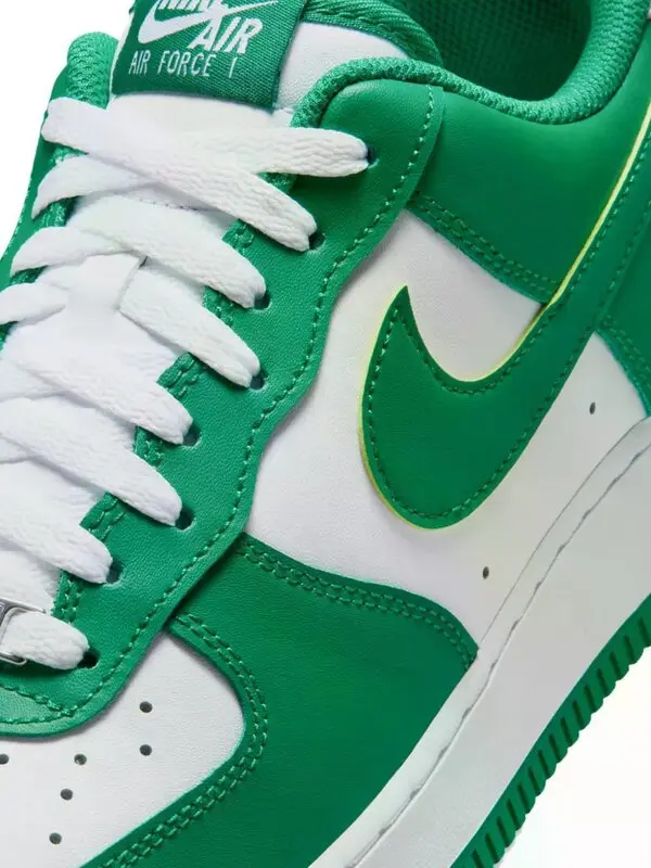 Nike Air Force 1 '07 Low Sneakers - Green