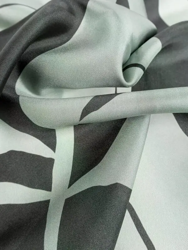 Max Mara Leaf-print Scarf - Green