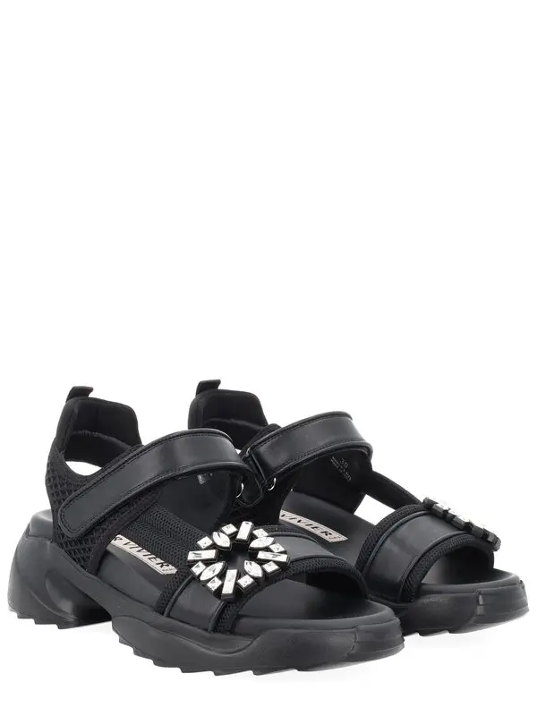 ROGER VIVIER Sandalo Viv' On The Run Sandals - Black