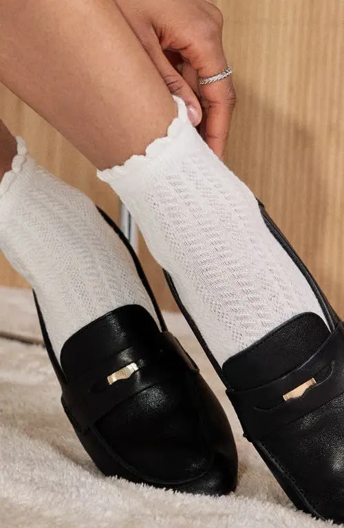 STEMS Scallop Cuff Pointelle Quarter Socks - Ivory