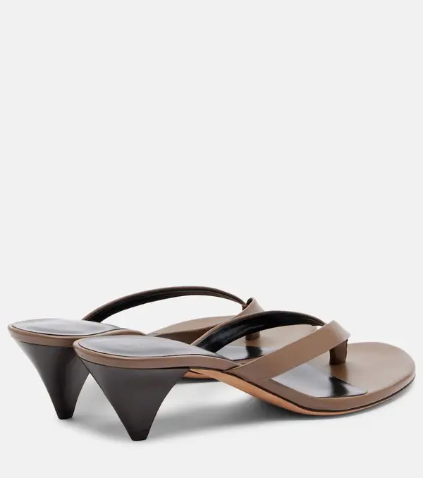 JUDE Rooty Leather Thong Sandals - Brown