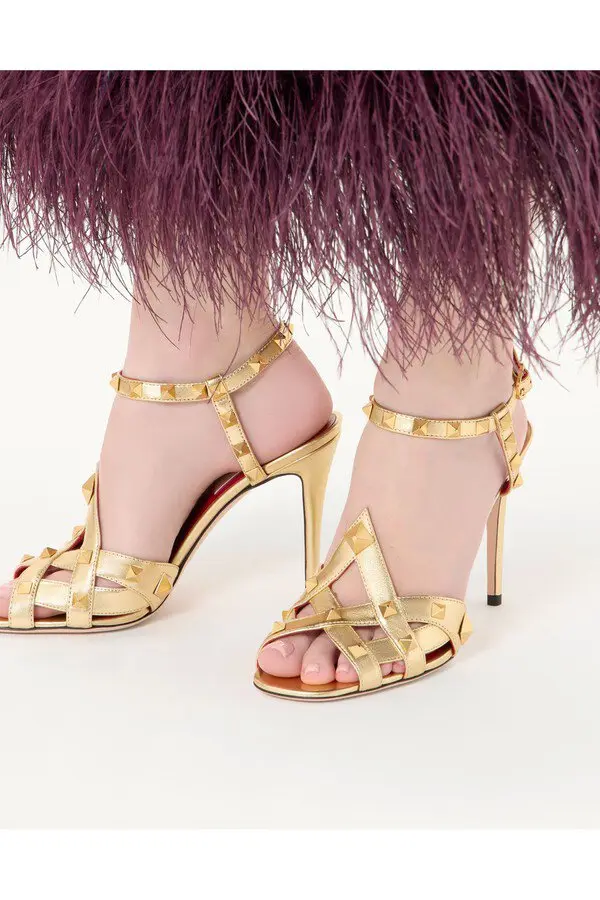 Valentino Garavani Studdy Laminated Nappa Sandals - Natural