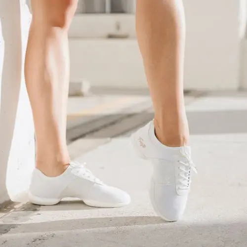 FUEGO Split-sole Dance Sneakers - White
