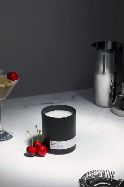 AERANGIS No. 1882 Manhattans In Manhattan Scented Candle