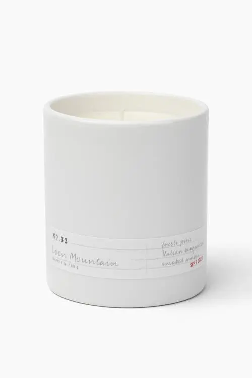 AERANGIS No. 32 Loon Mountain Scented Candle - White
