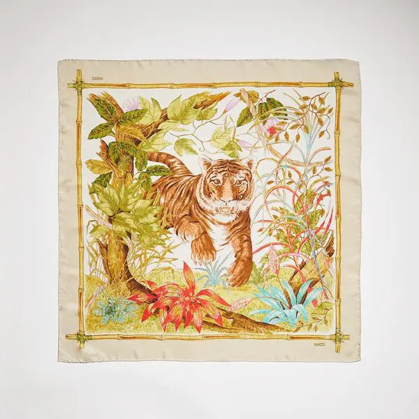 Gucci Il Gattino" Printed Silk Carr