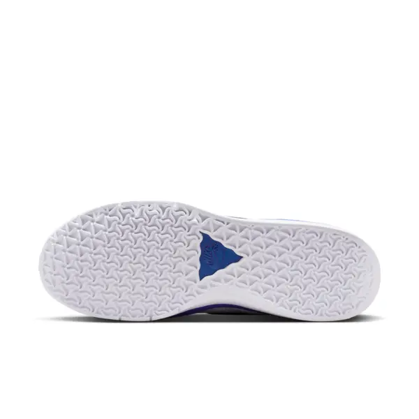 Nike Ps8 Low Top Sneakers
