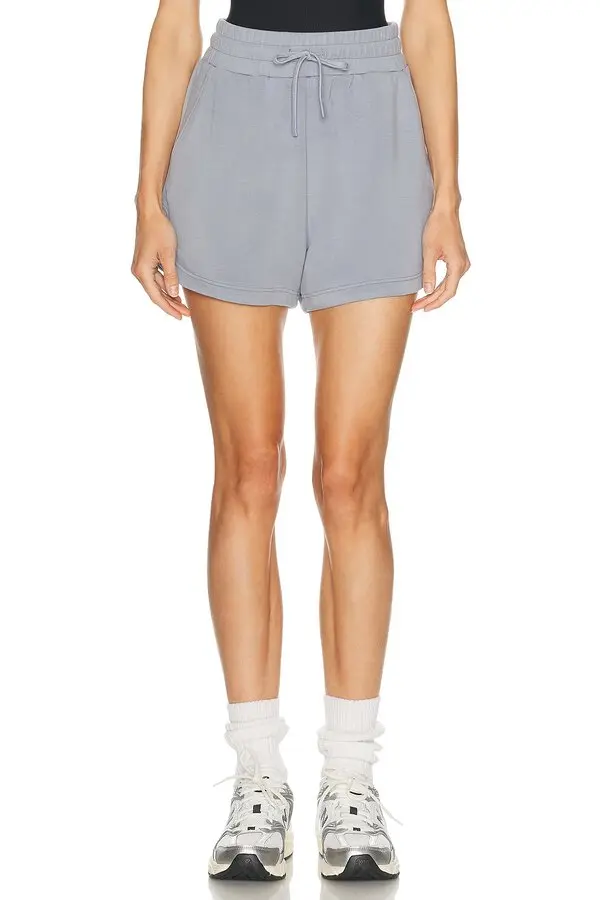 Varley Coulter High-rise Short - Wind Blue
