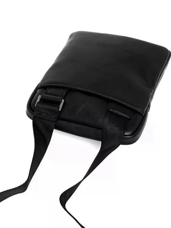 Guess Logo-detail Messenger Bag - Black