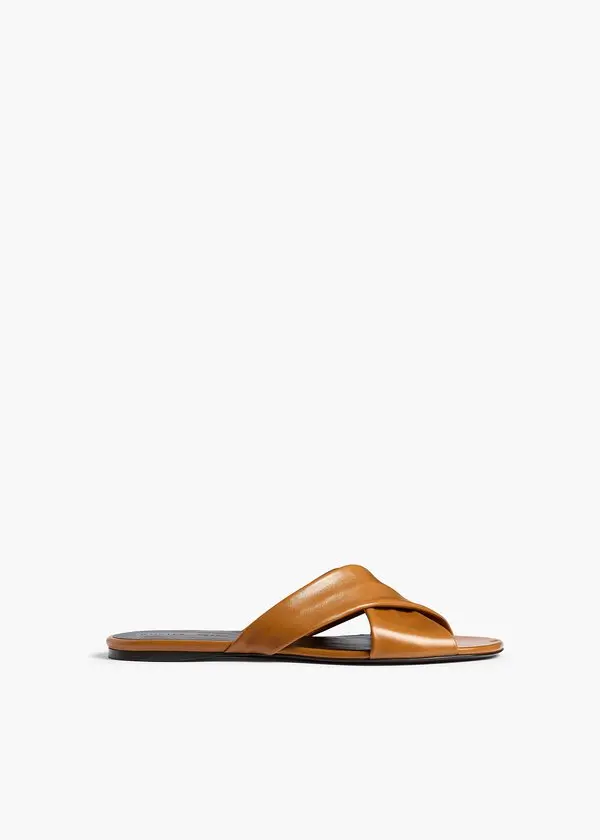 Khaite Liria Flat Sandal In Glazed Leather - Cuoio