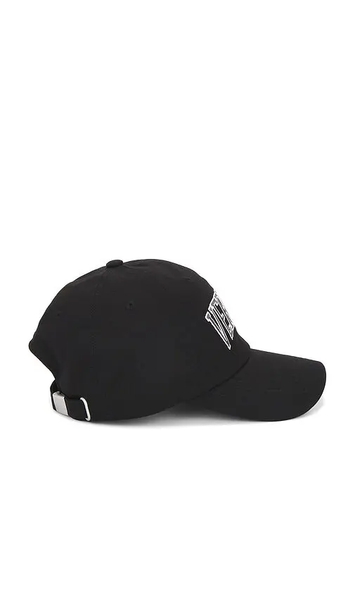 VERUTUM Lettering Cap
