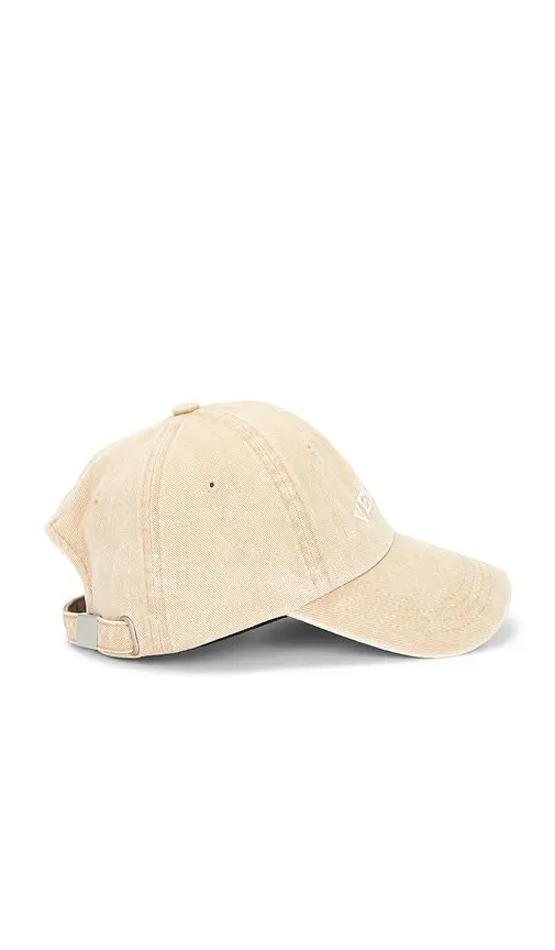 VERUTUM Lettering Denim Cap