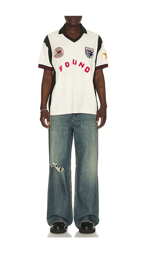 FOUND Graphic Logo Soccer Jersey - Cream