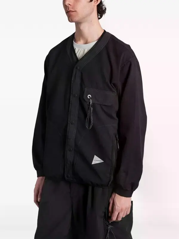 AND WANDER V-neck Snap-fastening Cardigan