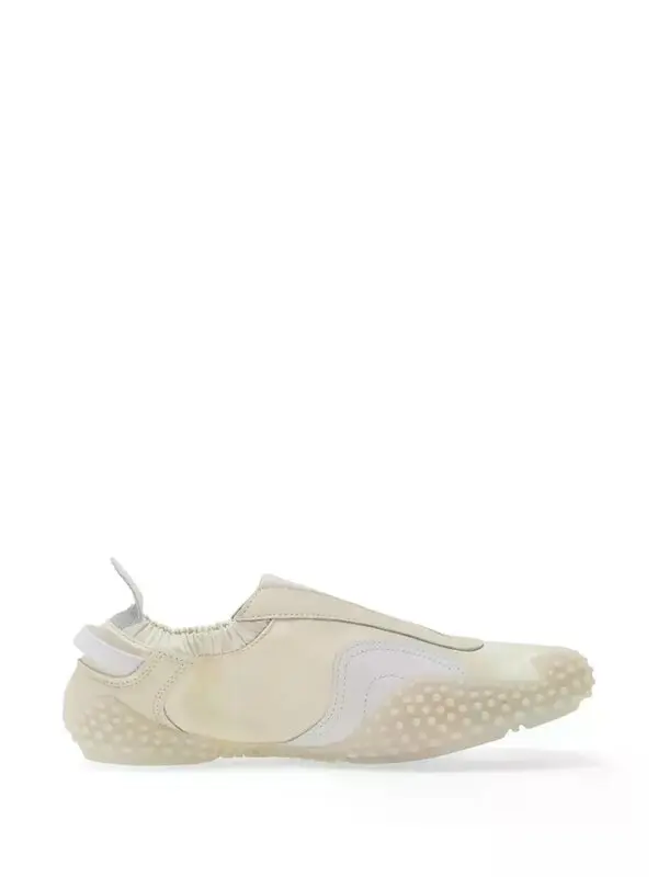 PUMA Mostro Move Venus Sneakers - Neutrals