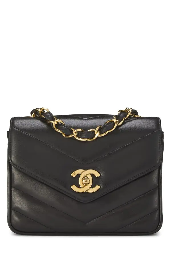 Chanel Lambskin Chevron Flap - Black