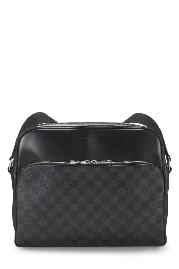 LOUIS VUITTON Damier Graphite Dayton Reporter - Black