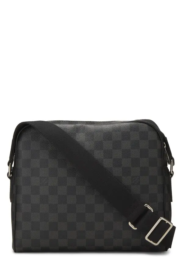 LOUIS VUITTON Damier Graphite Dayton Reporter