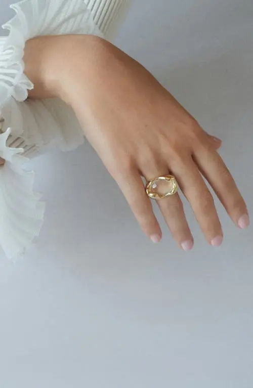 Lady Grey Quartz Cove Band Ring - Gold