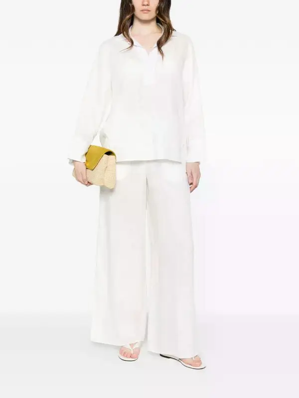 PANICALE Side-slit V-neck Blouse