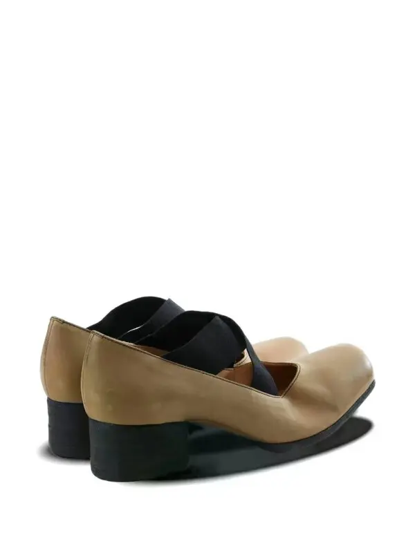 UMA WANG Cross-strap Pumps - Brown