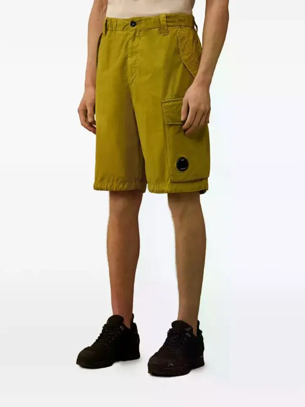 C.P. COMPANY Lens-detail Cargo Shorts - Green