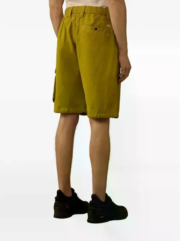 C.P. COMPANY Lens-detail Cargo Shorts - Green