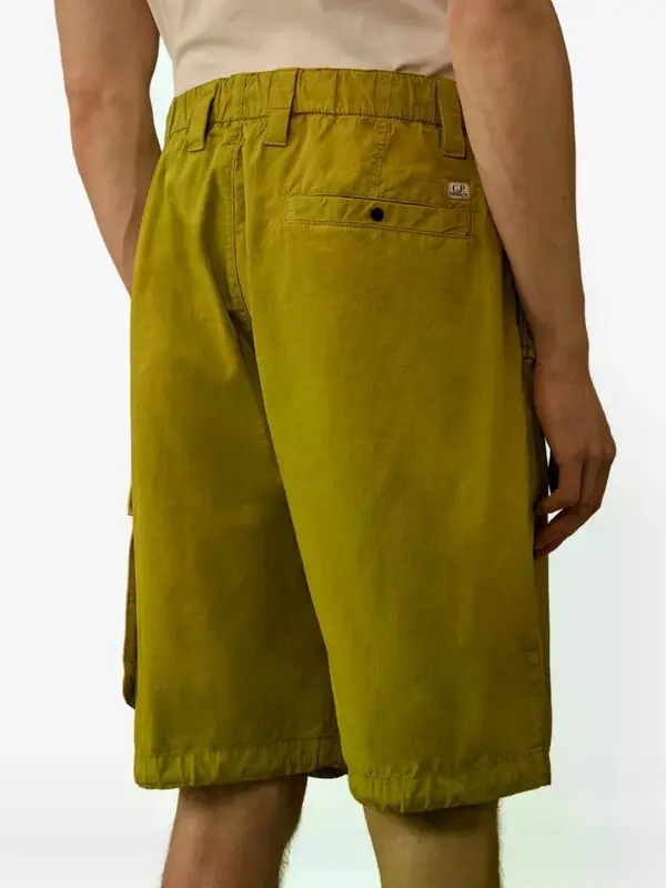 C.P. COMPANY Lens-detail Cargo Shorts - Green